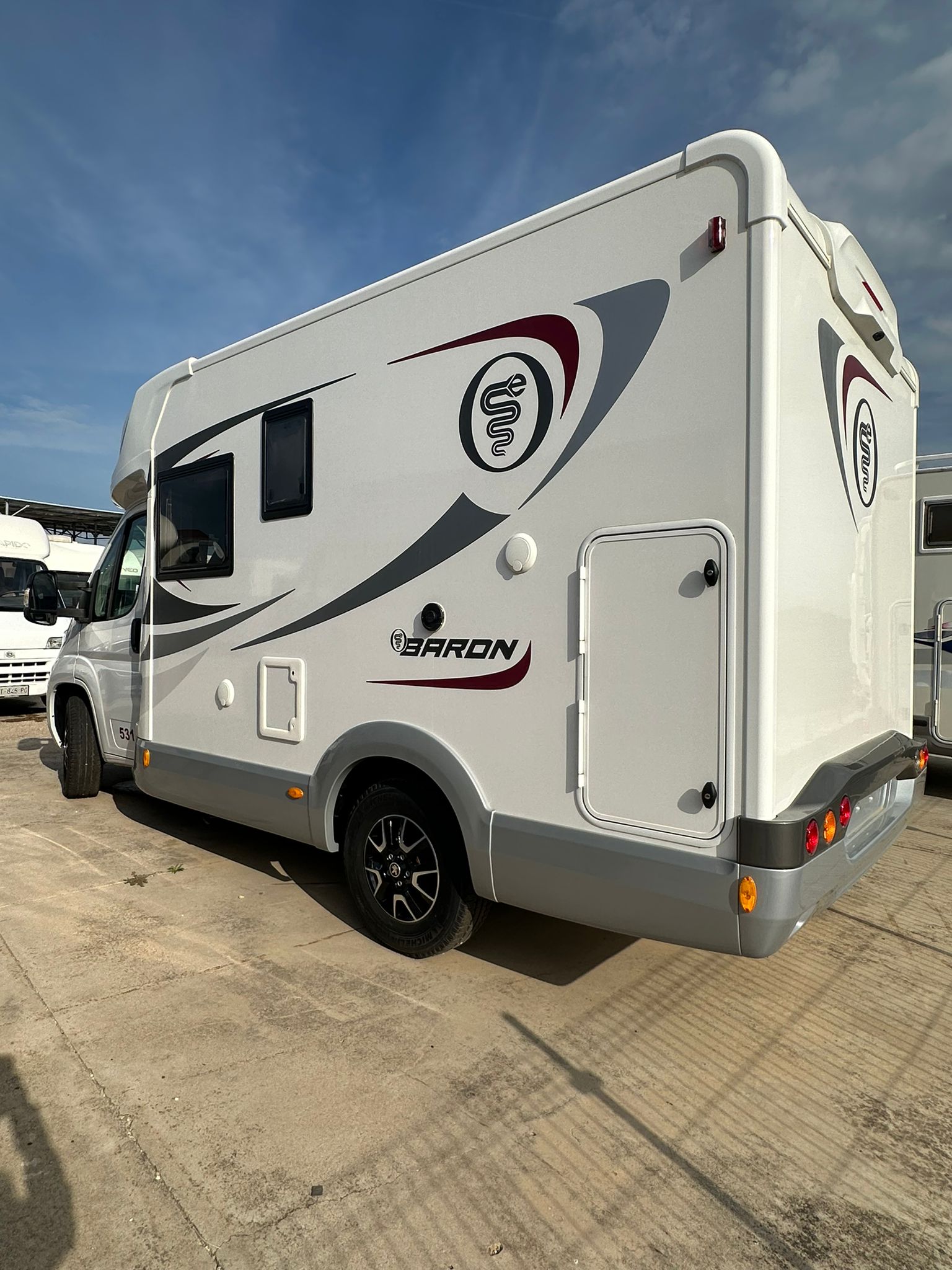 ELNAGH BARON 531 - VERSIONE CAMPERIS: scheda tecnica e video recensione